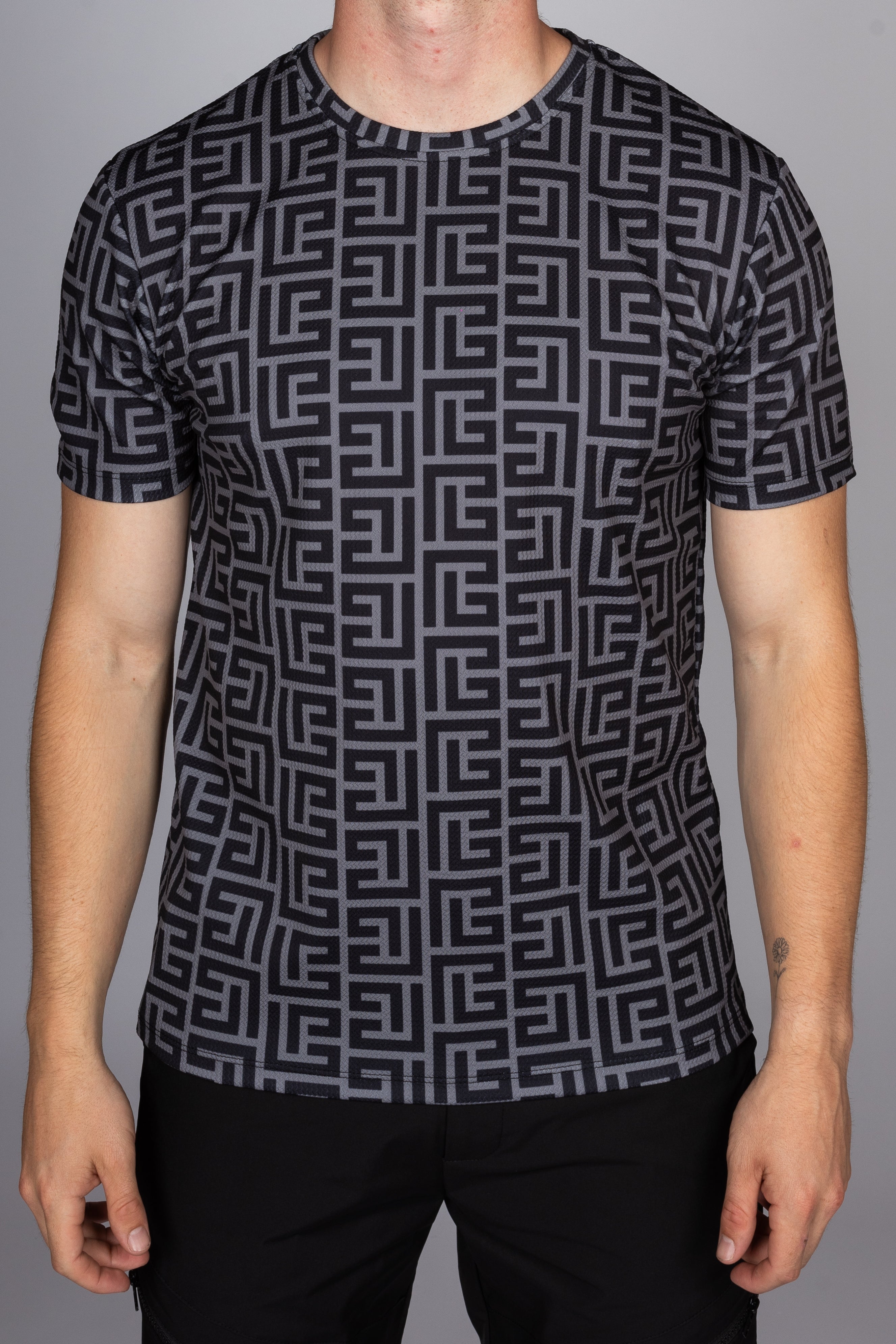 Muscle Fit Black Meander Pattern T-Shirt – Milano Couture