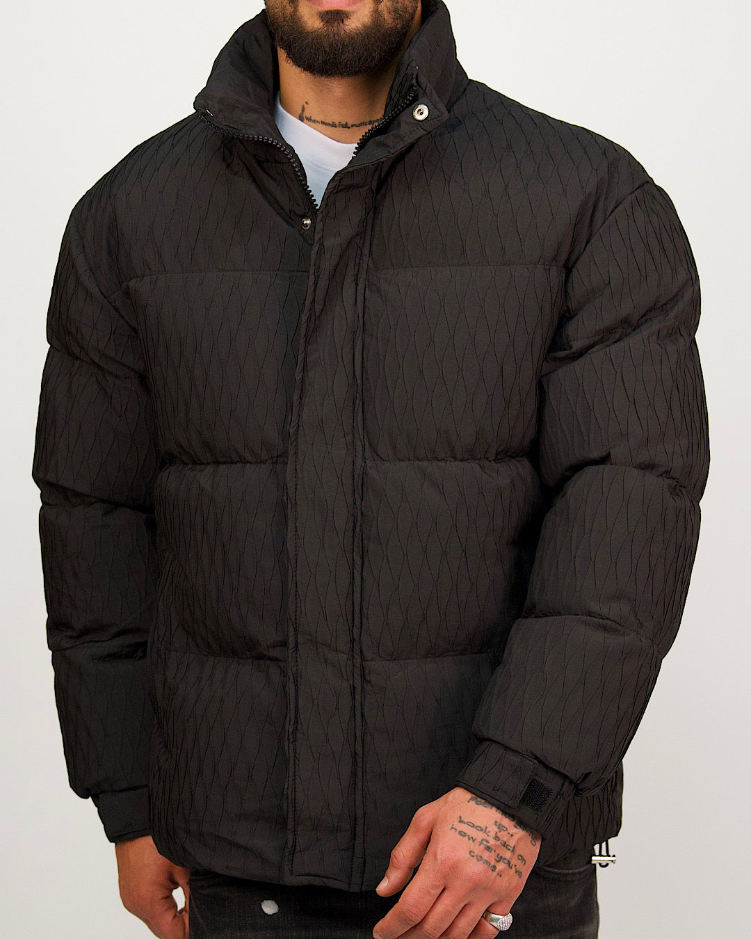 Black Textured Quilted Puffer Jacket – Milano Couture